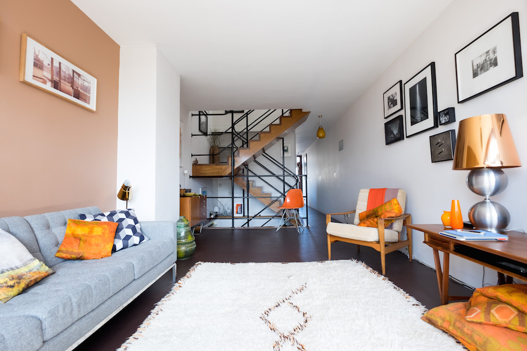 Photographs of the interiors of the iconic Barbican modernist estate in ...
